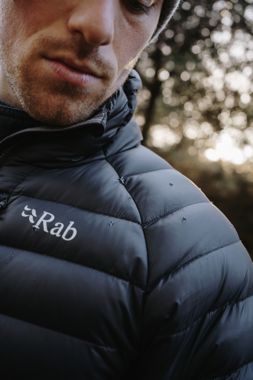 Rab donsjack met een extraatje, dankzij het Rab Service Centre ...